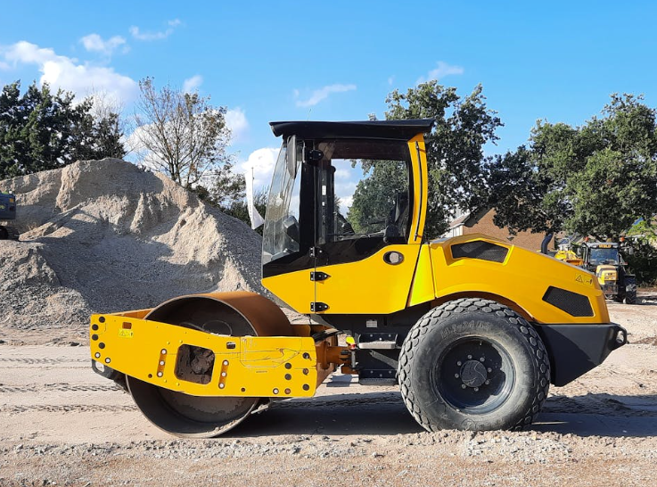 6 Jenis Alat Berat Compactor dan Fungsinya di Proyek