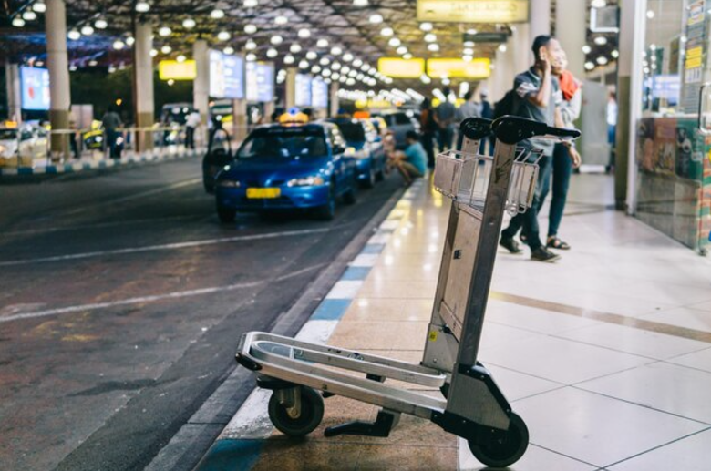 5 Alasan Menggunakan Trolley Bandara untuk Perjalanan Nyaman